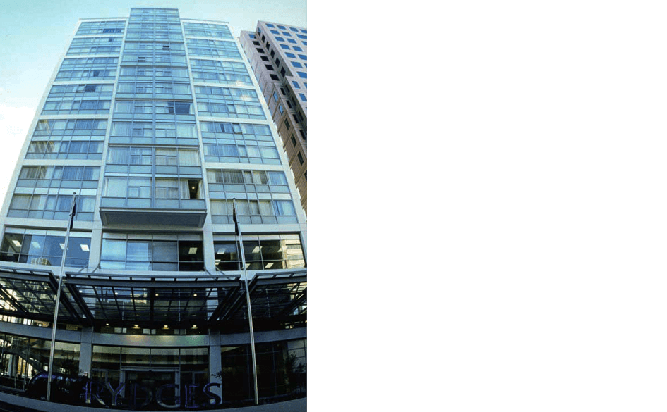 Rydges Hotel Extension | Thermosash Building Envelope Solutions