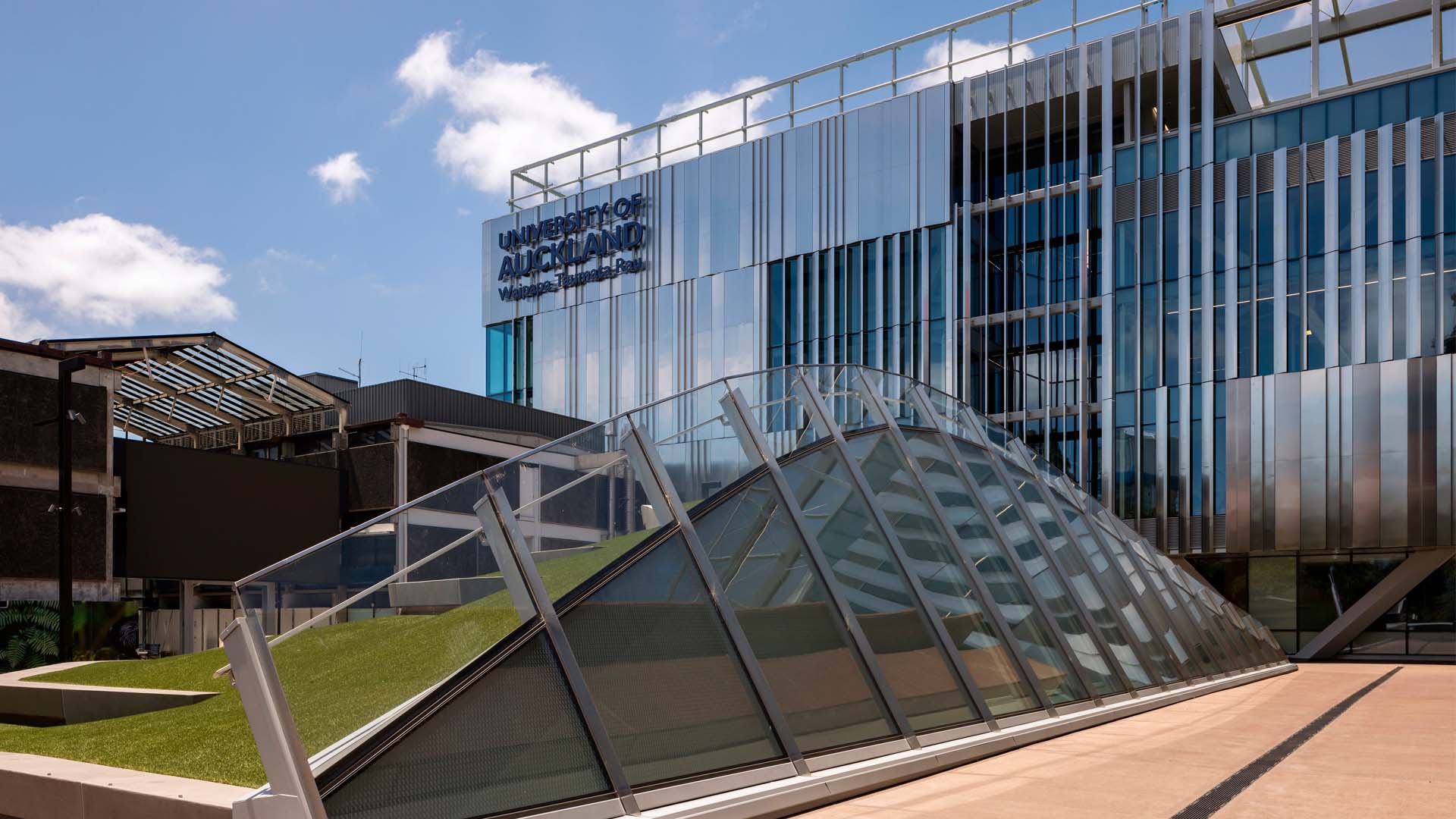 UOA - Recreation and Wellness Centre, Hiwa | Thermosash Building ...